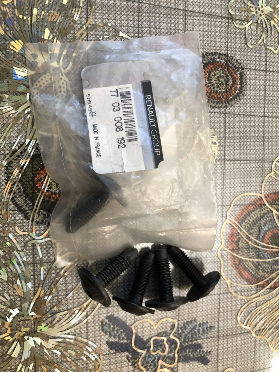 7703008192 Шуруп с полукруглой головкой RENAULT | Запчасти на DRIVE2