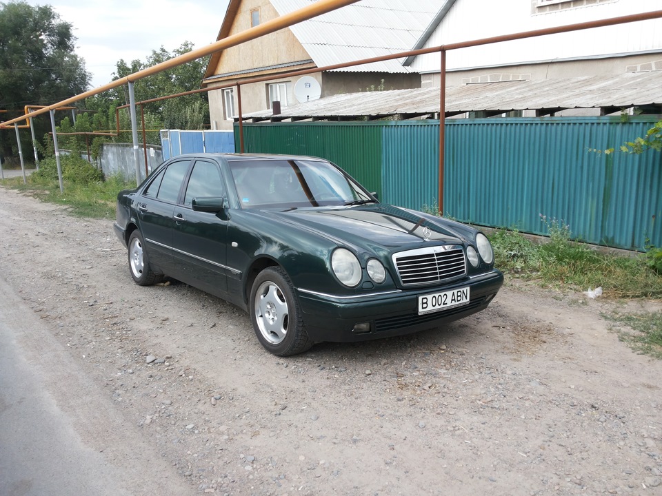 просто фотографии — Mercedes-Benz E-Class (W210), 2,8 л, 1998 года ...