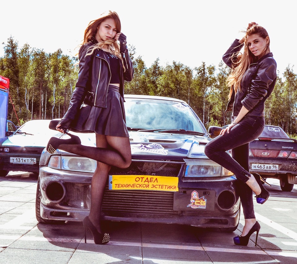 Mitsubishi и Girls (Экспо) — Сообщество «Girls & Cars» на DRIVE2