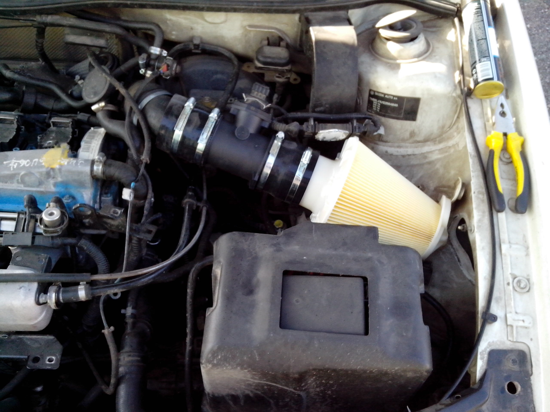 VR6 MAF на своем законном месте — Skoda Octavia A4 Mk1, 1,8 л, 2001 ...