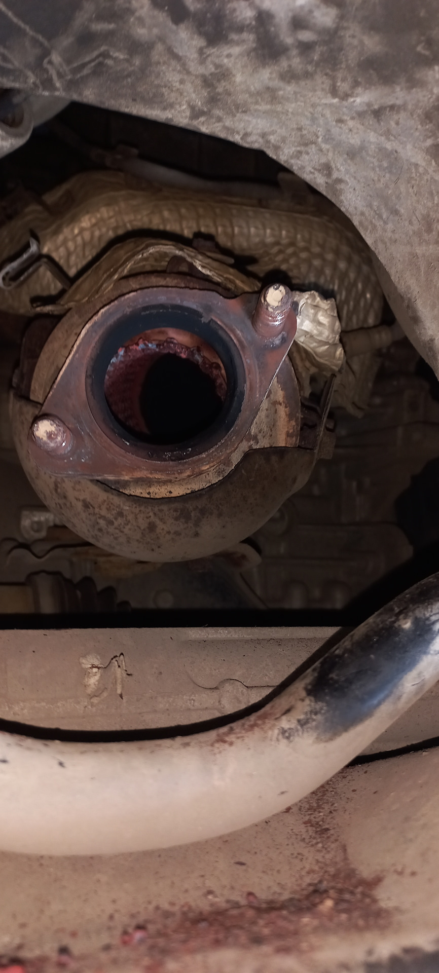 Замена приёмной трубы выхлопной системы. — KIA Soul (2G), 1,6 л, 2016 ...