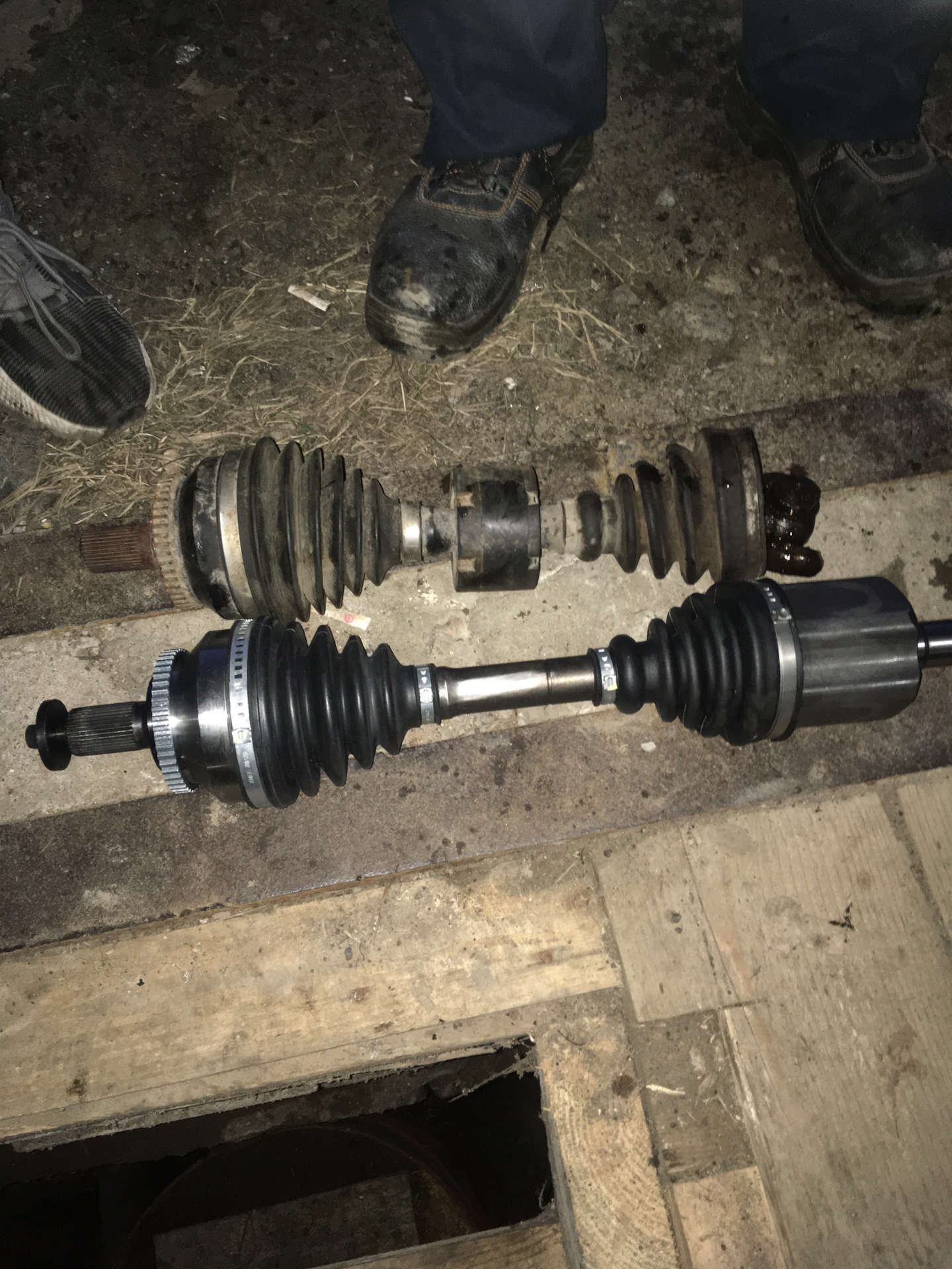 Замена приводов сальников и частичная замена масла в АКПП — Volvo S60 ...