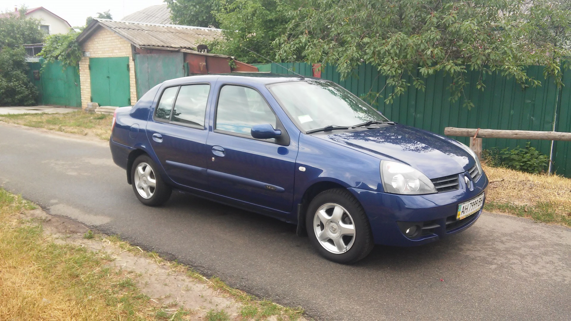 Renault Symbol бензиновый 2008 | на DRIVE2