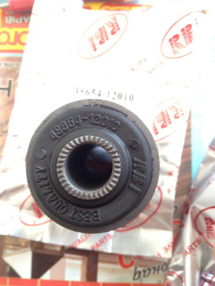 Купил Сайлент Блоки RBI 48654-21010 — Toyota Corona (T140), 1,5 л, 1982 ...