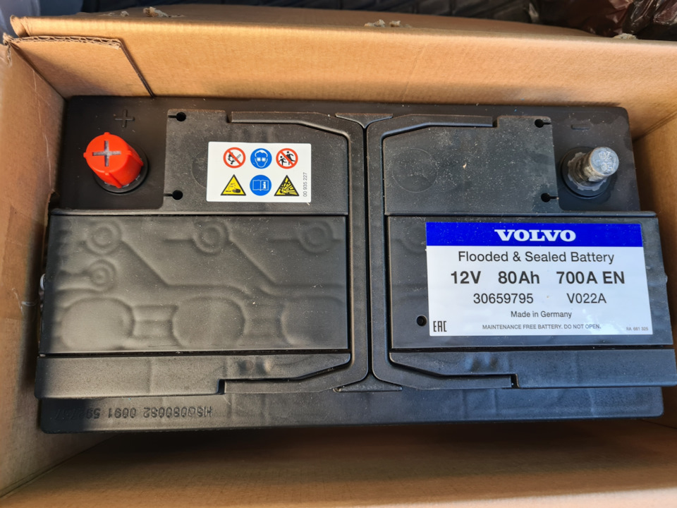 Замена аккумулятора, ступичного подшипника и ещё по мелочи — Volvo V50 ...