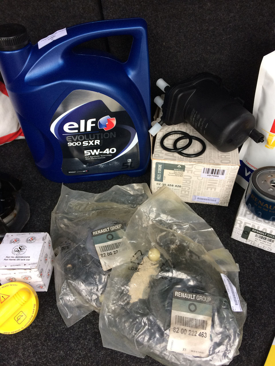 8200800258 Пробка маслозаливной горловины в сборе RENAULT | Запчасти на ...