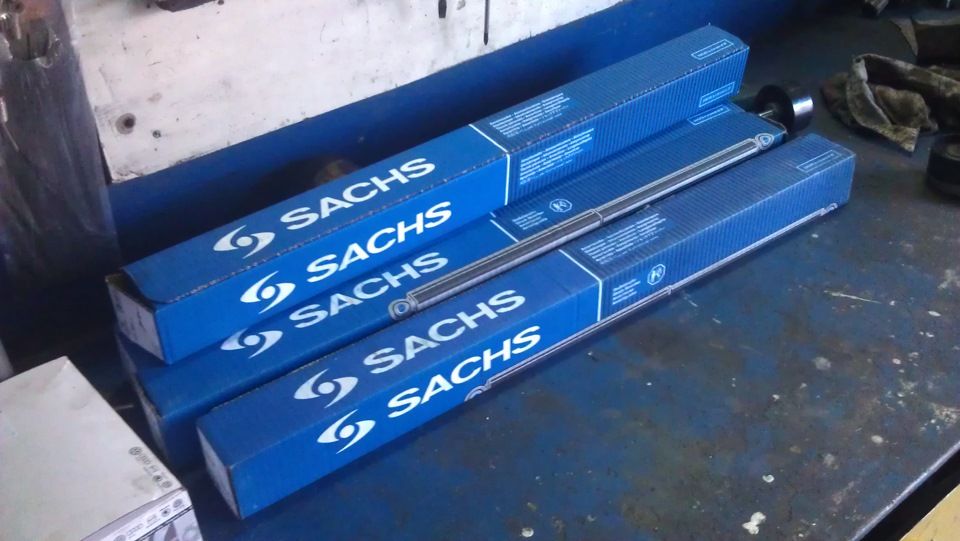 SACHS новые глоталки колдо**ен — Mercedes-Benz E-Class (W210), 2,8 л, 1996 года | визит на ...