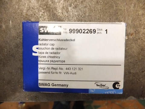 443121321 Крышка расширительного бачка / AUDI, VW 74~ VAG | Запчасти на ...