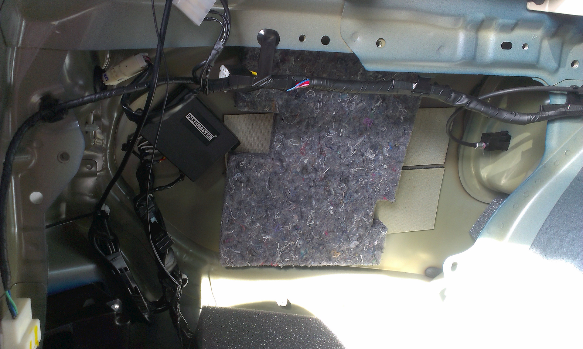 парктроники задние — Mitsubishi Outlander (3G), 2 л, 2015 года ...