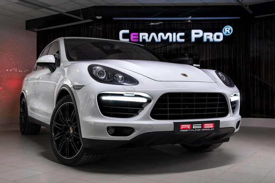 Работа по защите поверхностей автомобиля Porsche Cayenne от детейлеров из Казани. — CeramicPro ...
