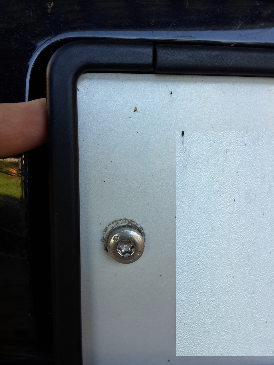 Винты WHT000747 для оригинальных номерных рамок, VAG — Volkswagen Polo ...