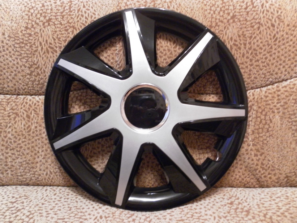 Прикупил колпаки на штамповки. — Nissan Primera (P11), 1,6 л, 1997 года ...