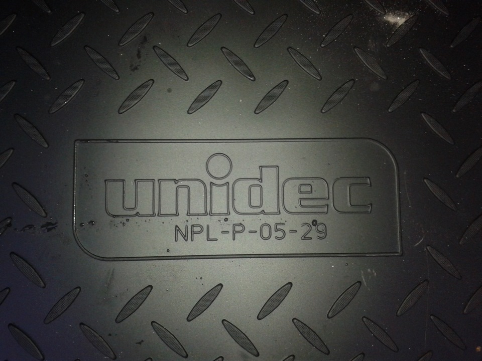 Коврик в багажник или "актуальный нежданчик" — Audi A4 Avant (B5), 1,8 ...