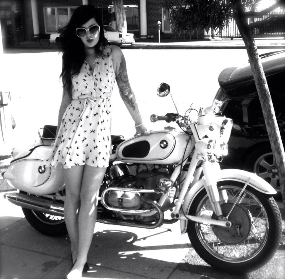 Girls and vehicles…48 — DRIVE2