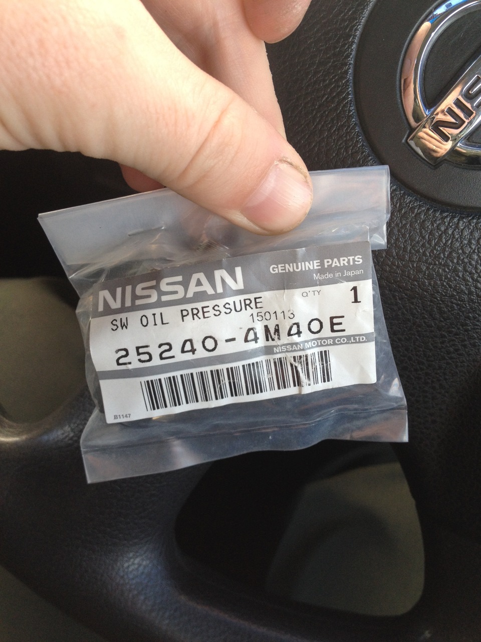 252404M40E Датчик, давление масла NISSAN INFINITI | Запчасти на DRIVE2