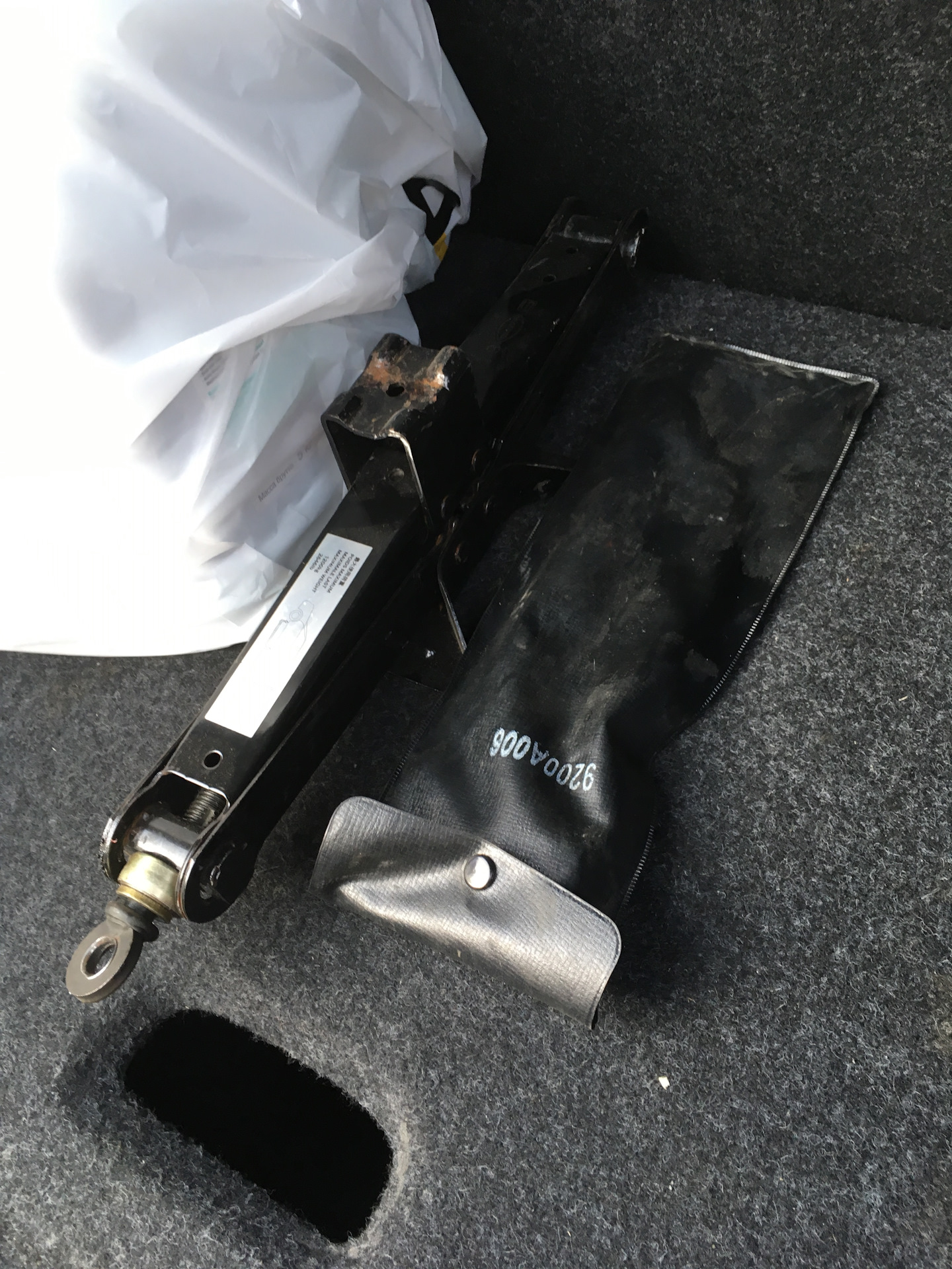 Эпизод третий. Ожидание. — Mitsubishi Outlander XL, 3 л, 2007 года ...