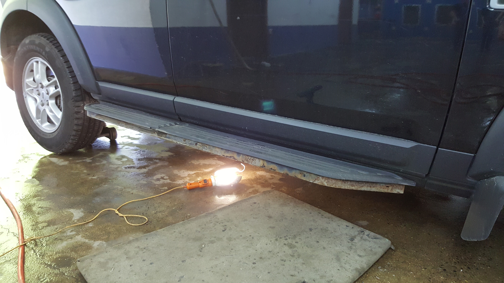 Накладка на пороги Land Rover Discovery 3 / 4 — AndrewLR на DRIVE2