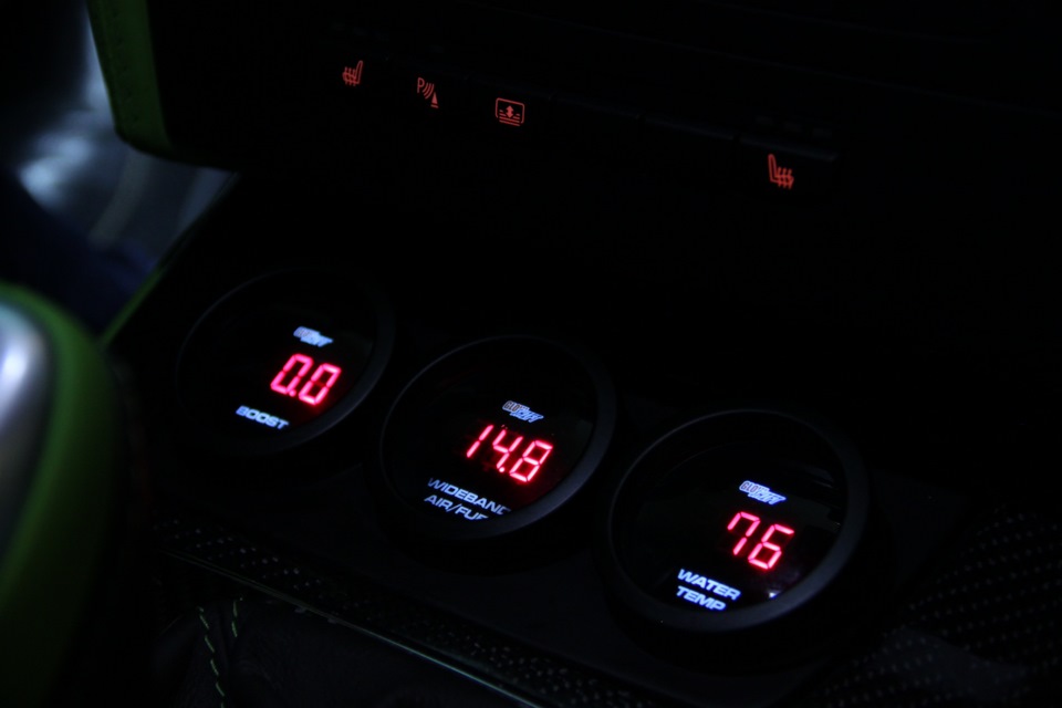 Boost/AFR/Temp Gauge — BMW 3 series Coupe (E92), 3 л, 2007 года ...
