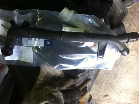 A0199975745 Кольцо уплот трубки радиатора кпп Mercedes | Запчасти на DRIVE2