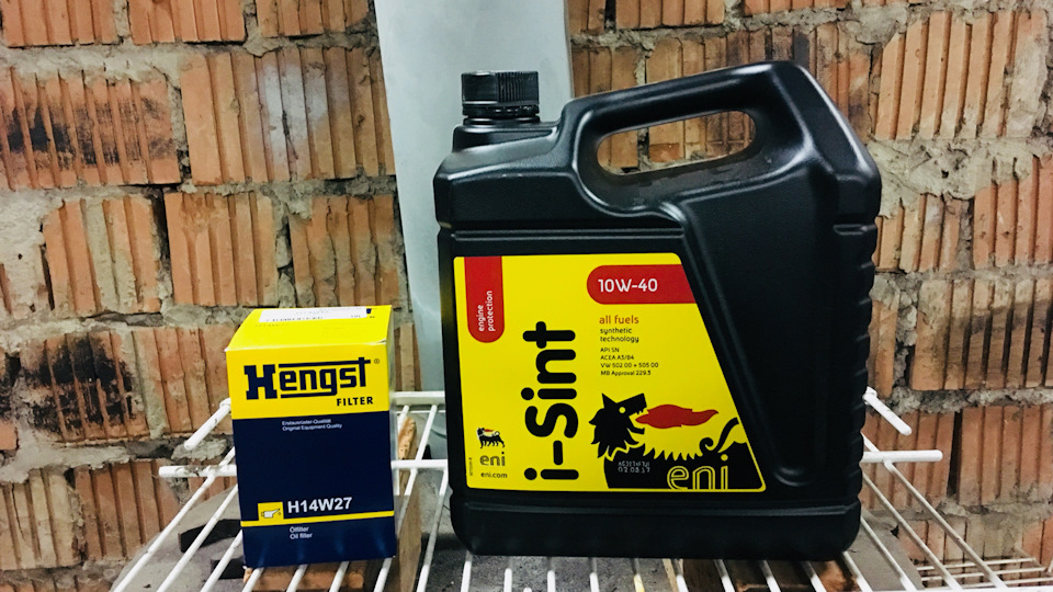 100. Плановая замена масла — Volkswagen Golf Mk4, 1,6 л, 1999 года ...