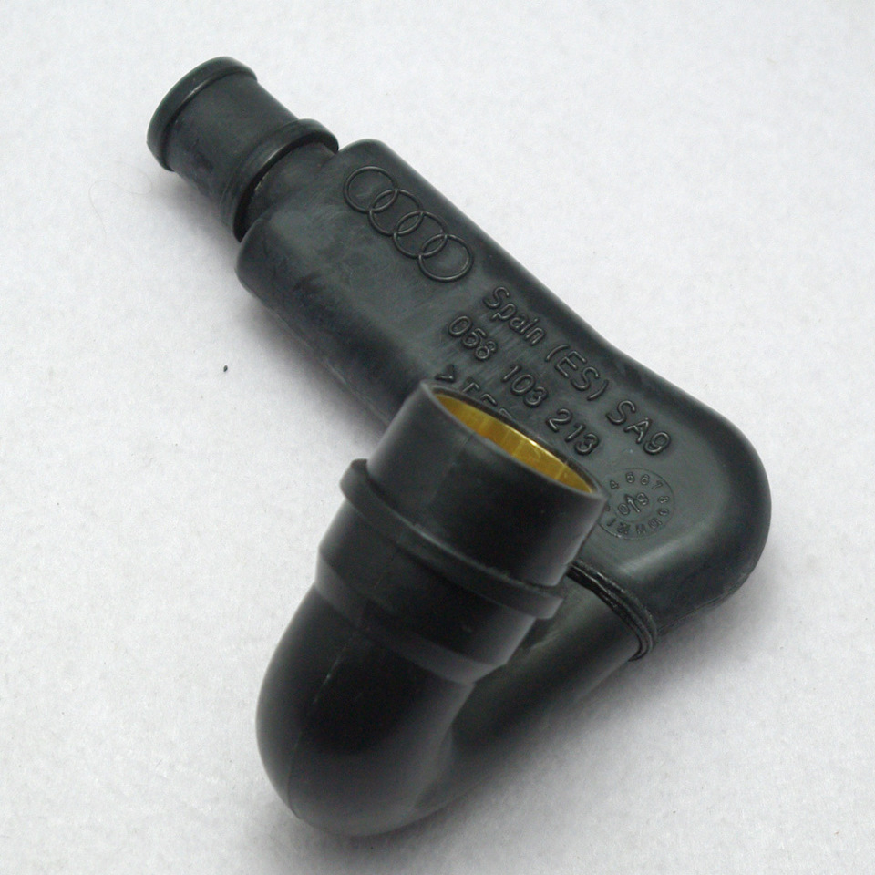 058103213 ПАТРУБОК СИСТЕМЫ ВЕНТИЛЯЦИИ КАРТЕРА. VAG | Запчасти на DRIVE2