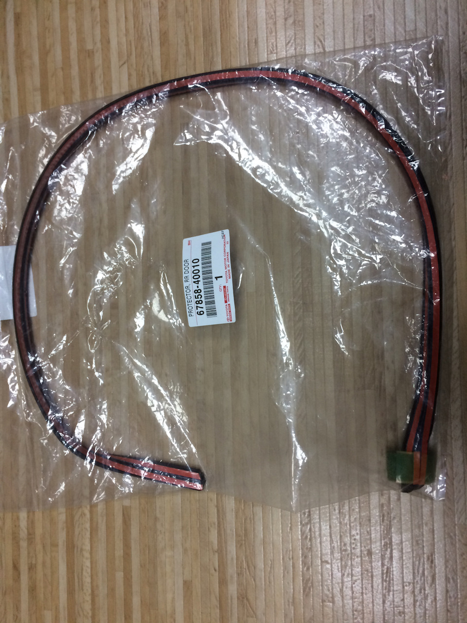 6785840010 Накладка TOYOTA LEXUS | Запчасти на DRIVE2