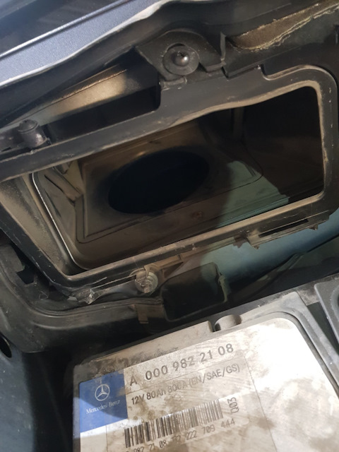 A0009822108 Стартерная аккумуляторная батарея Mercedes | Запчасти на DRIVE2