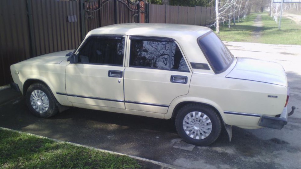 Lada 2105 1.3 бензиновый 1989 | на DRIVE2