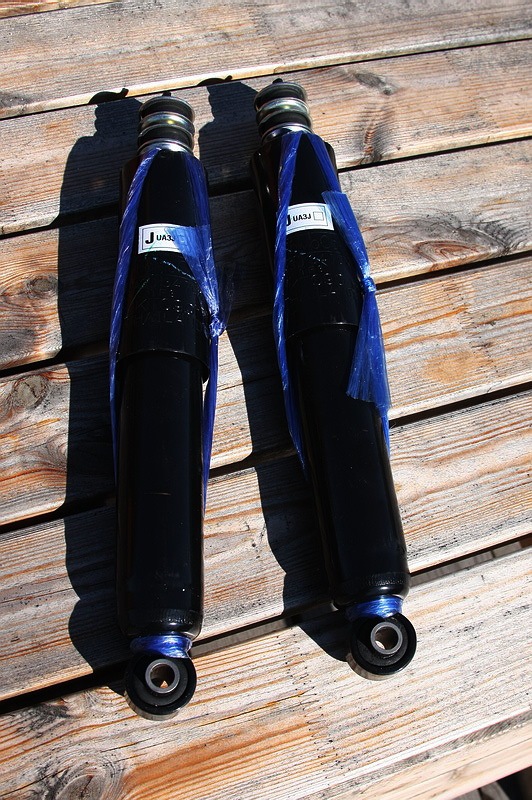 аморты по кругу + резинки стабилизатора — Ford Ranger (2G), 2,5 л, 2008 ...