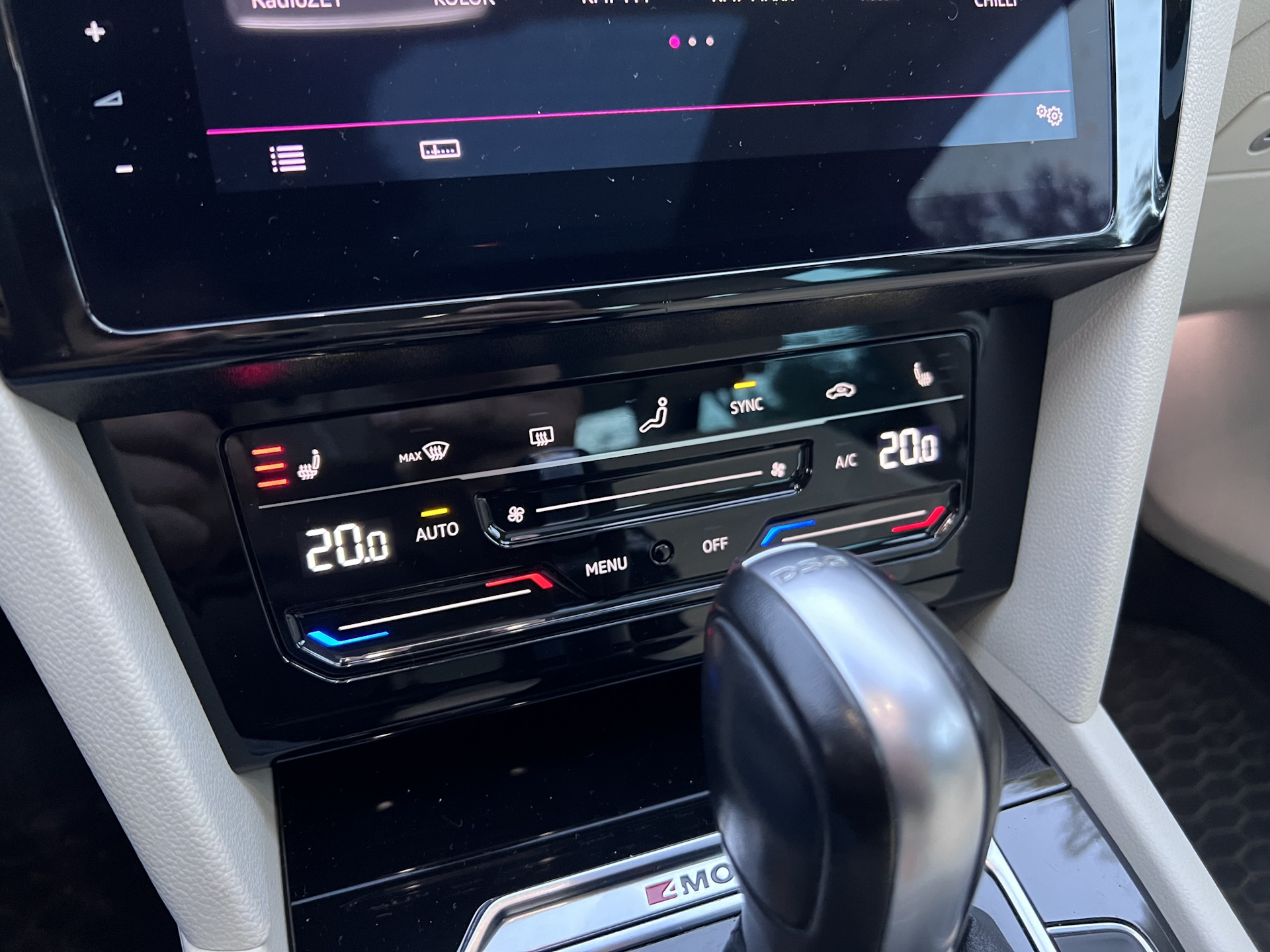 Fl Touch Climatronic Passat B8 — Volkswagen Passat B8 2 л 2017 года