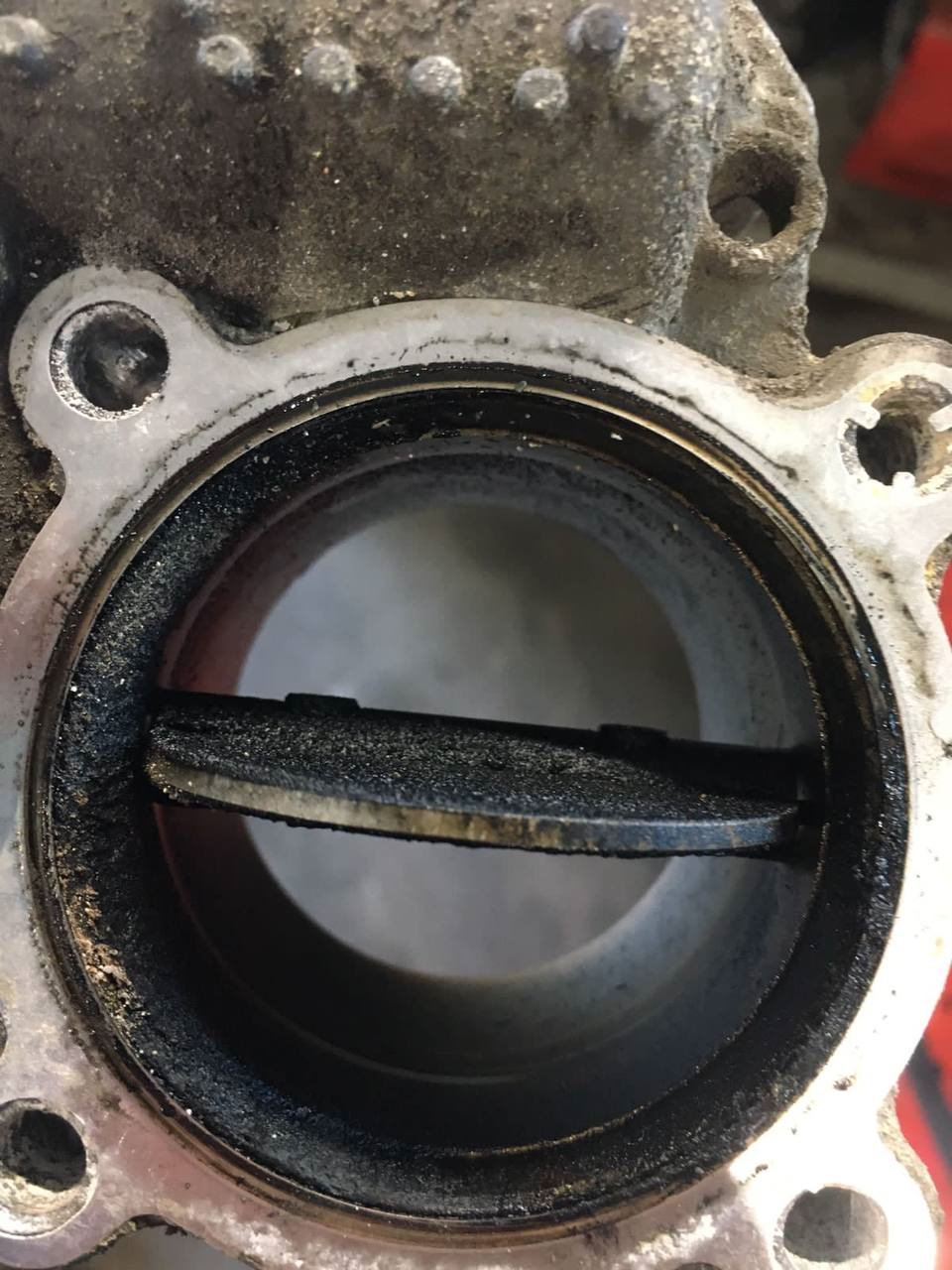 Обслуживание и замена жидкостей в угловой, АКПП, заднем мосту. Чистка и ...