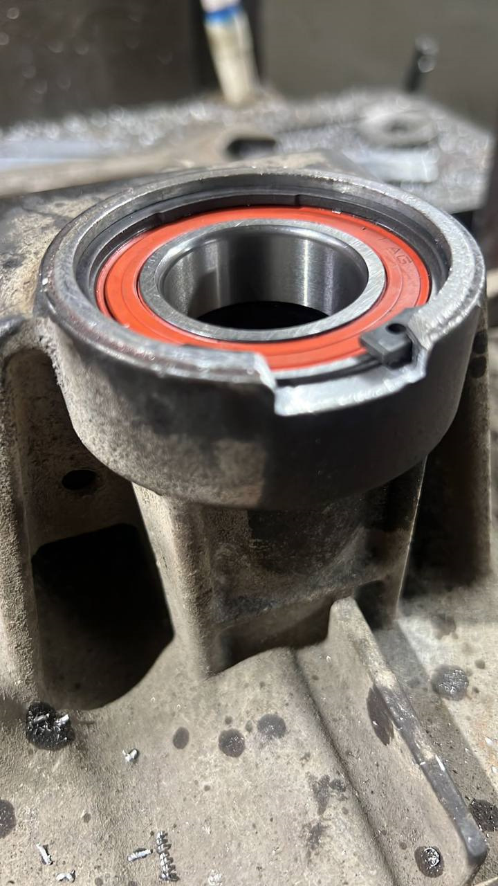 Ремонт поддона, замена натяжителя, масло в редуктора — Mercedes-Benz C ...