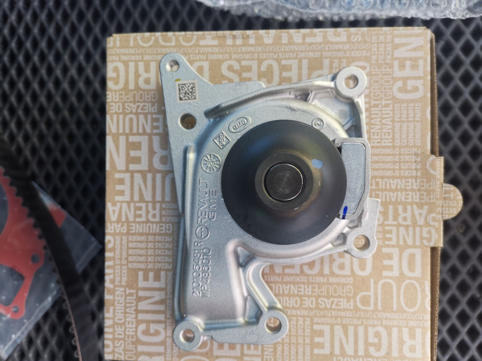 119A07049R Водяной насос + комплект зубчатого ремня RENAULT | Запчасти ...