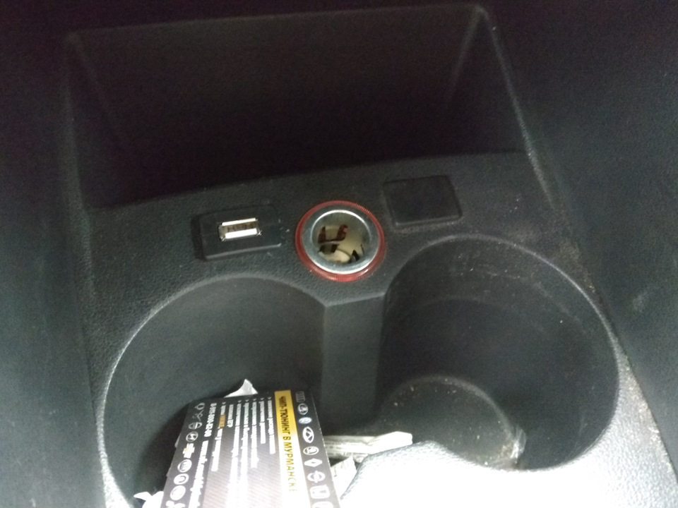 USB вместо заглушки — Volkswagen Polo Sedan, 1,6 л, 2014 года ...