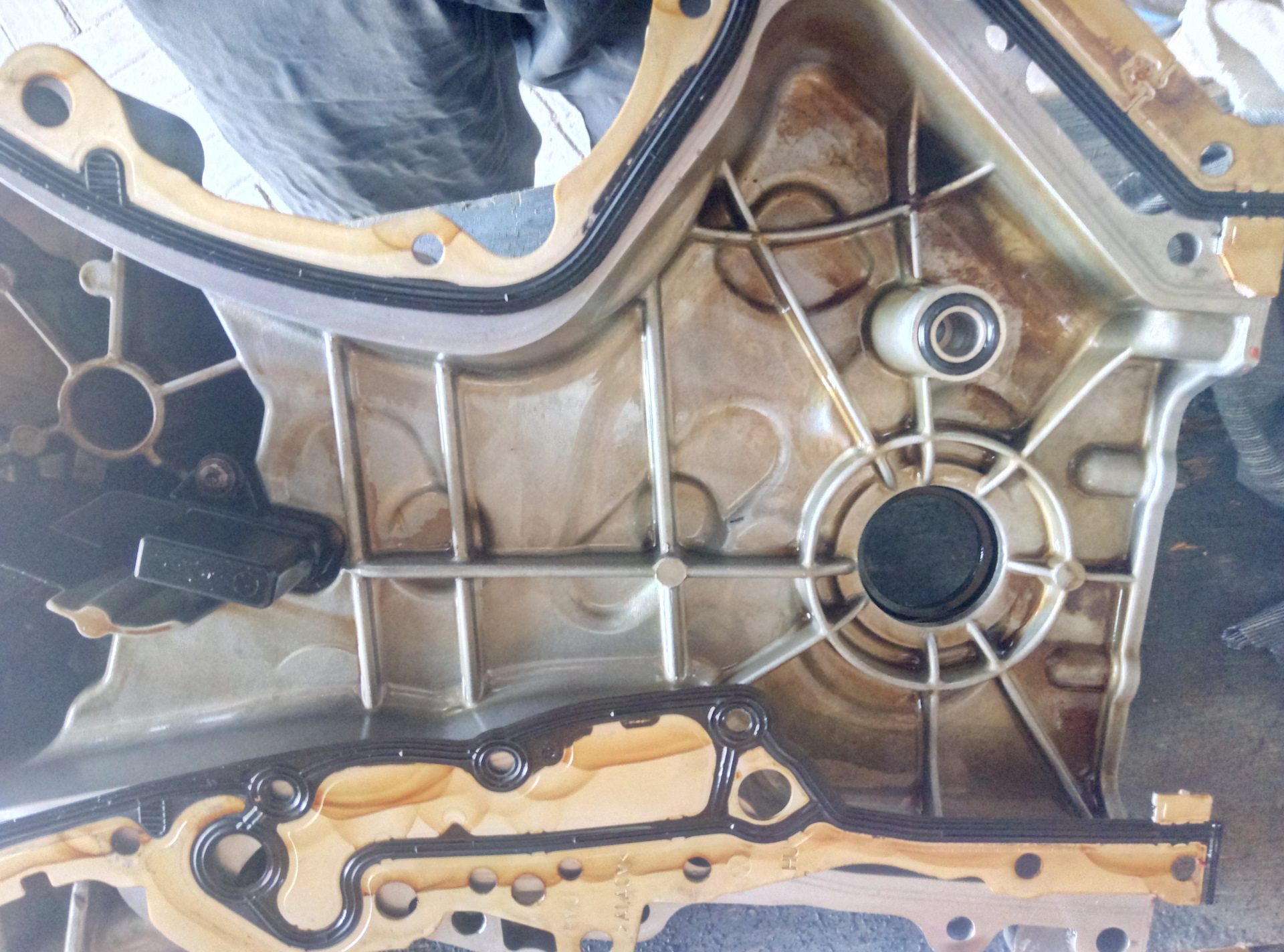 Первая замена цепи — Skoda Octavia A5 Mk2, 1,4 л, 2011 года | плановое ...