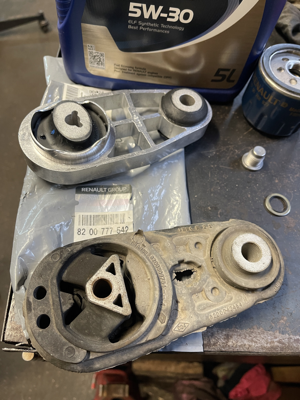 8200777542 Реактивная тяга крпл двс (мет, рез) RENAULT | Запчасти на DRIVE2