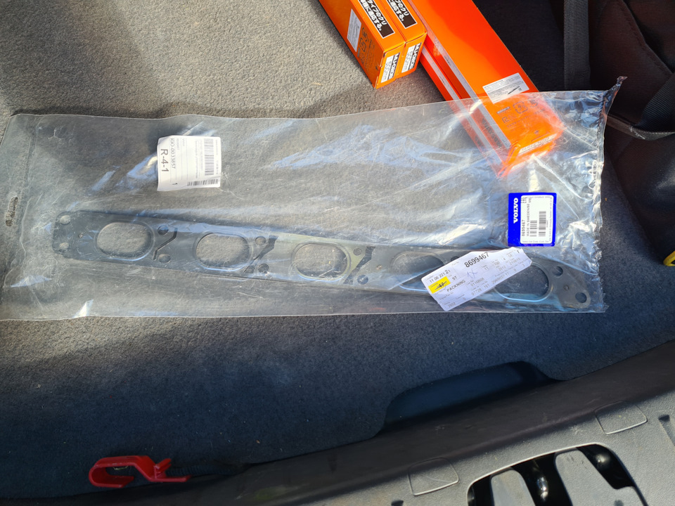 8699467 Прокладка выпускного коллектора Volvo | Запчасти на DRIVE2