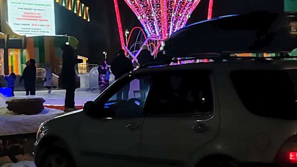 Mercedes-Benz M-Class (W163) 3.2 бензиновый 1999 | ML163/55RUS/TRAVELER ...