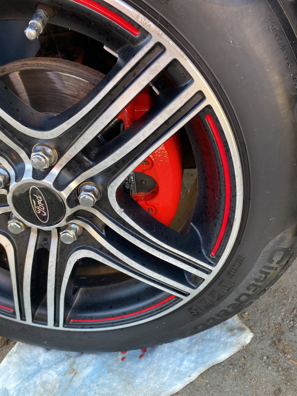 Супорта в красный цвет — Ford Focus Hatchback Iii 1 6 л 2012 года своими руками Drive2