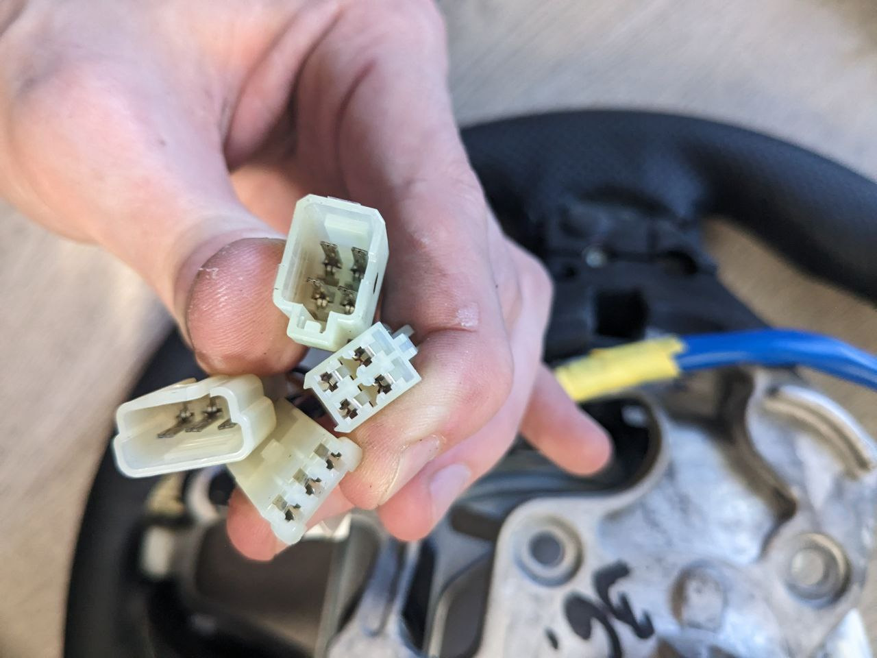 Установка подогрева руля (на голый руль) — KIA Ceed (1G), 1,6 л, 2011 ...