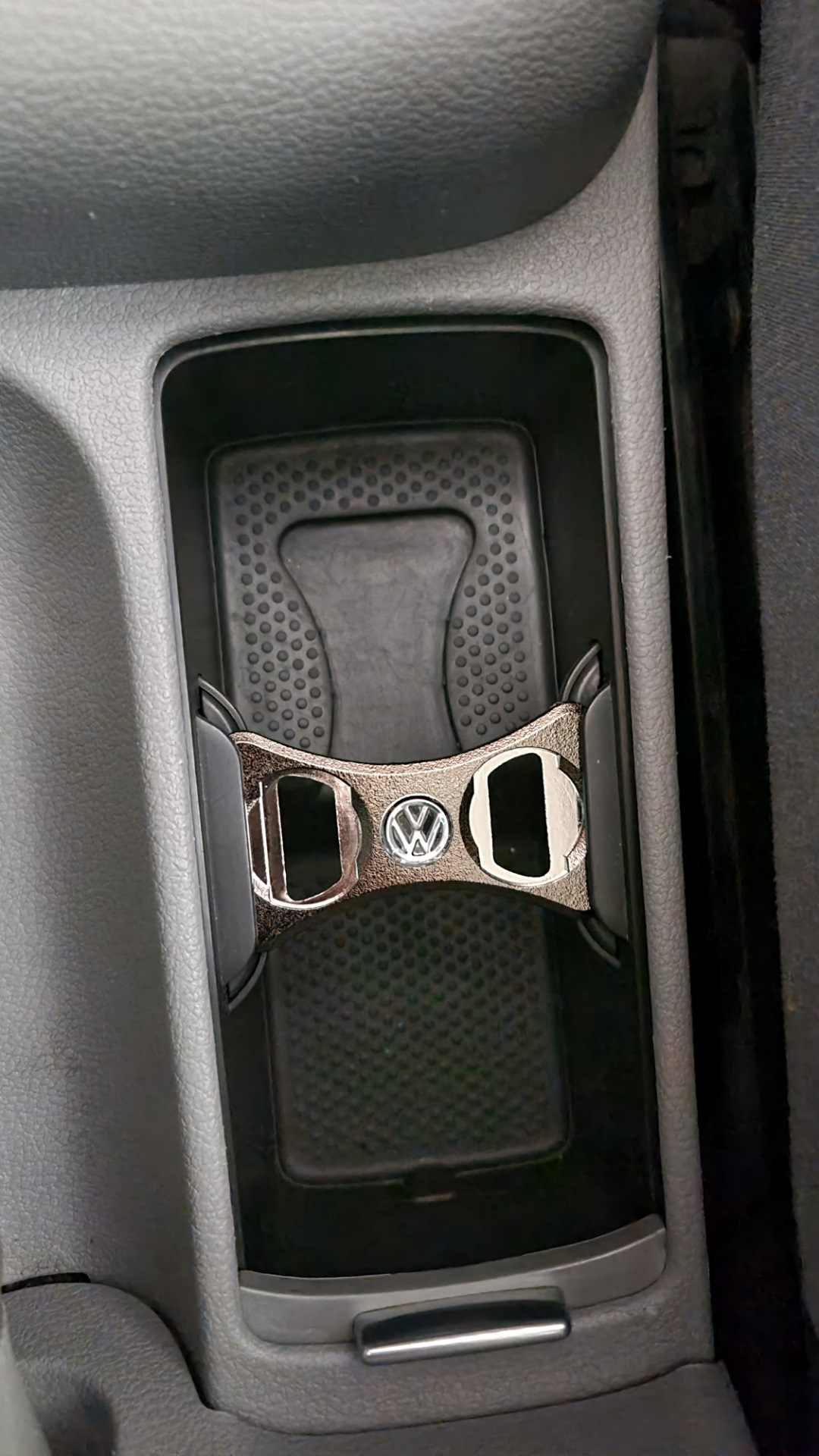 Перегородка в подстаканник — Volkswagen Golf Plus, 2 л, 2008 года ...