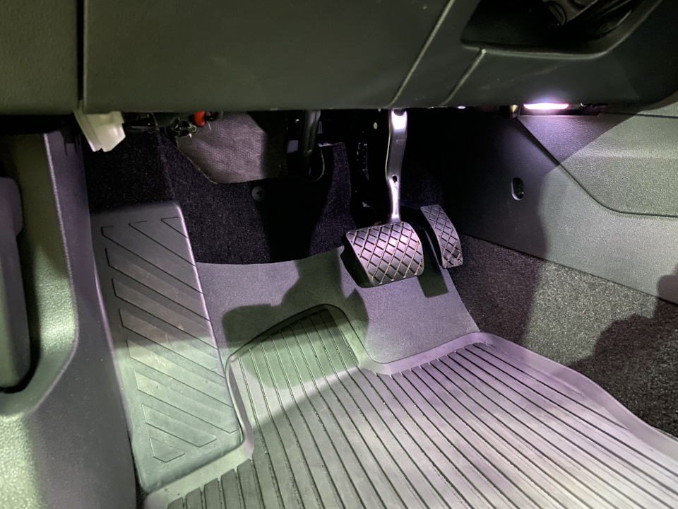 [8] VAG 5E1064205 PEDAL COVERS — Skoda Octavia A8 Mk4, 1,4 л, 2021 года ...