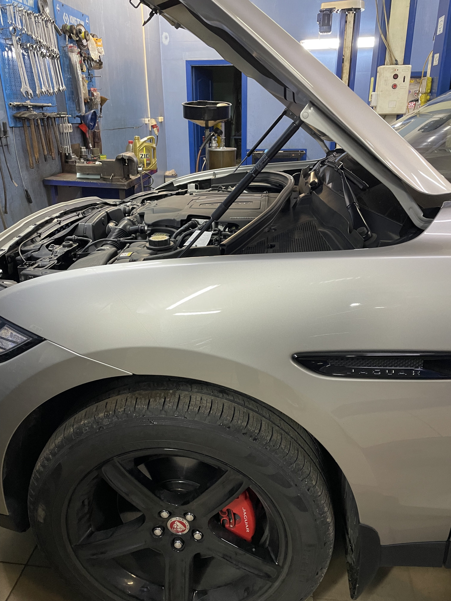 ТО — 62100. Замена масла АКПП, воздушные и салонный фильтры — Jaguar F ...