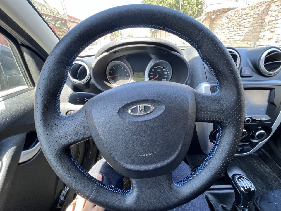 Оплетка руля — Lada Гранта лифтбек, 1,6 л, 2015 года | другое | DRIVE2
