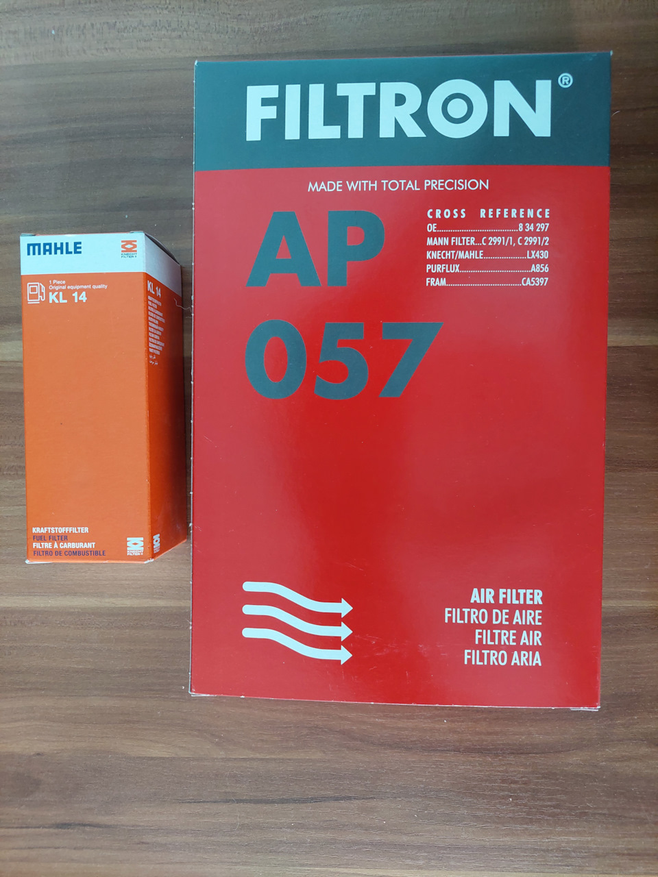 Замена топливного и воздушного фильтров — Opel Vectra A, 1,8 л, 1994 ...
