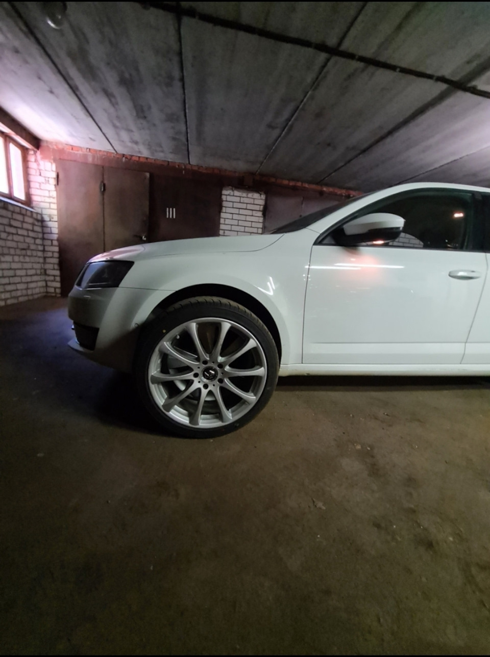 Rays artur exchange — Skoda Octavia A7 Mk3, 1,8 л, 2019 года | колёсные диски | DRIVE2