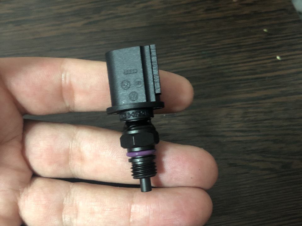 7L6907543A Датчик температуры VAG | Запчасти на DRIVE2