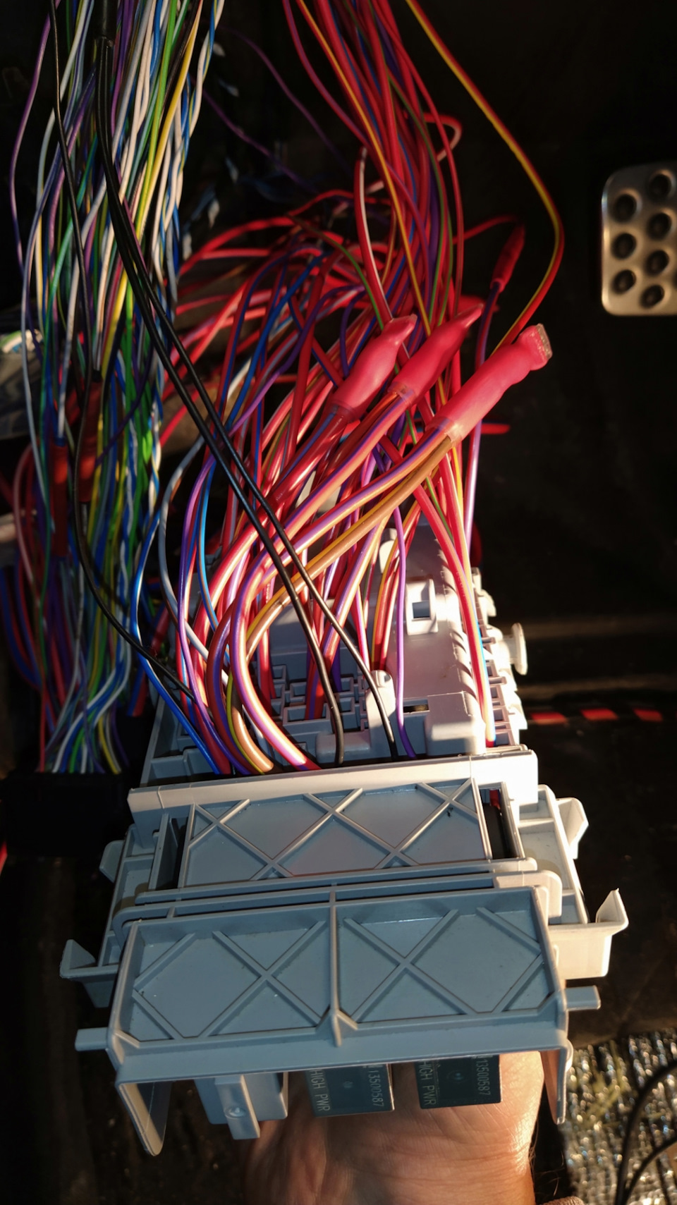 13500587 Реле многофункциональное 30 А для Chevrolet Cruze GM ...