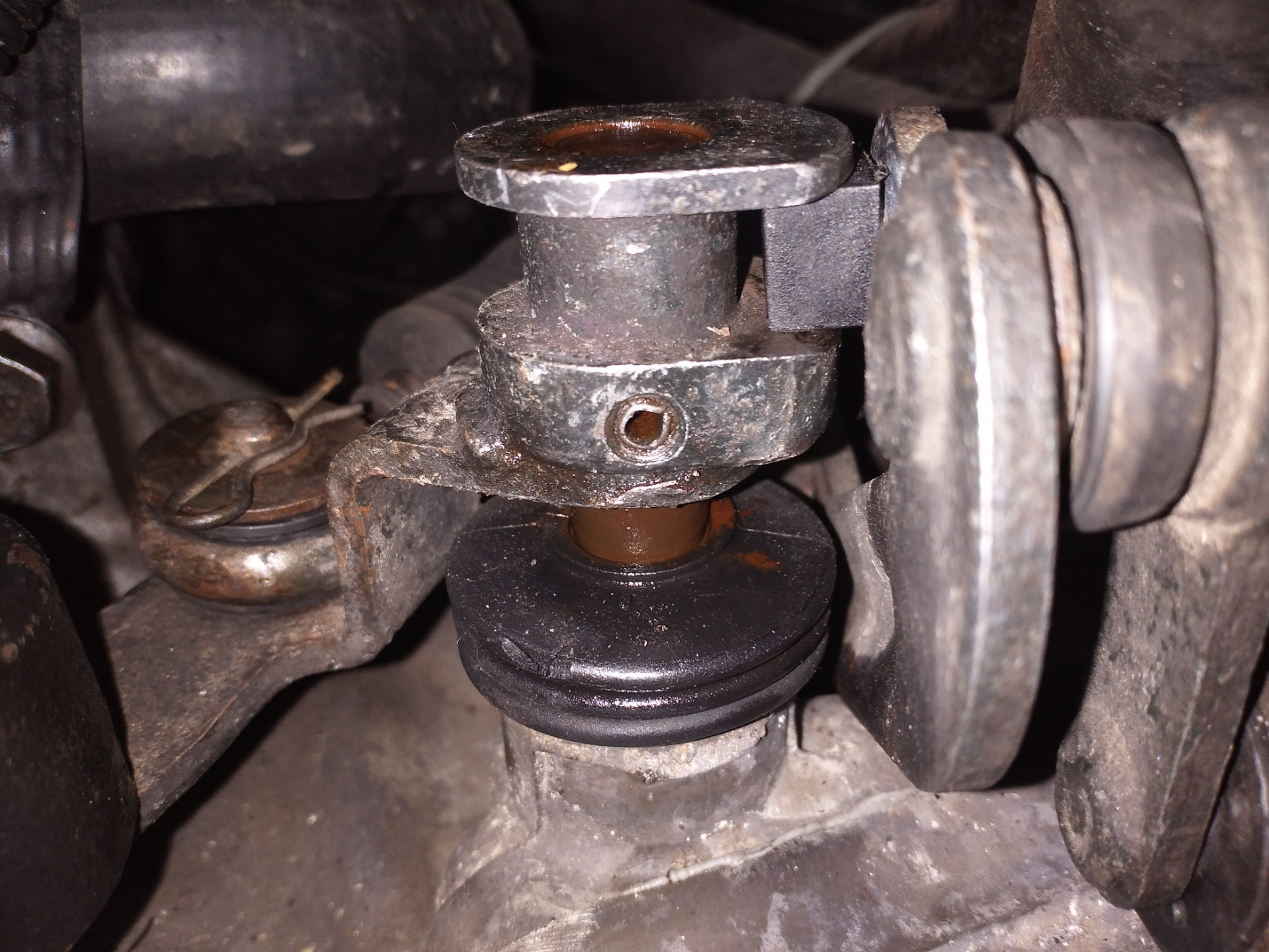 Механизм выбора передач-люфт рычага мкпп. И кондей. — Chevrolet Aveo 5 ...