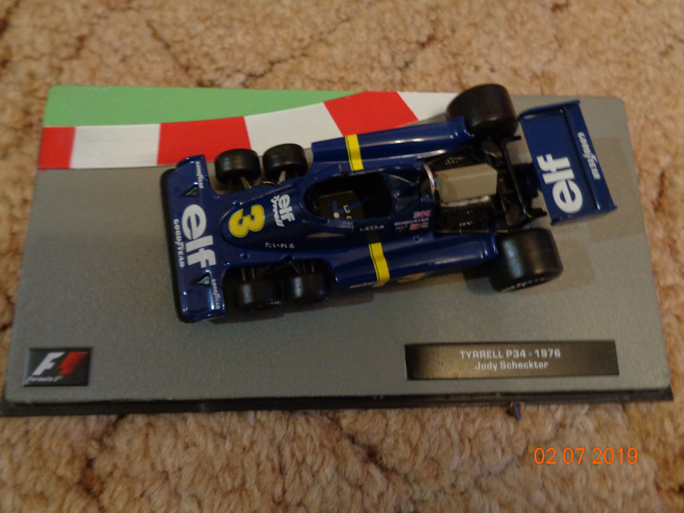 Jody Scheckter на TYRRELL P34 — 1976 занял почетное место на стартовой ...